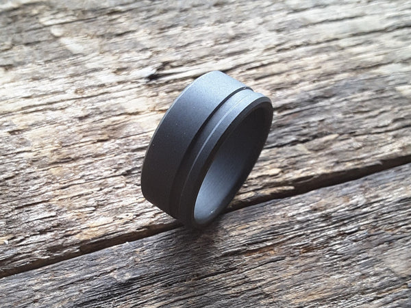 Orbit - Blackened Titanium Men's Ring – Richter Scale Rings