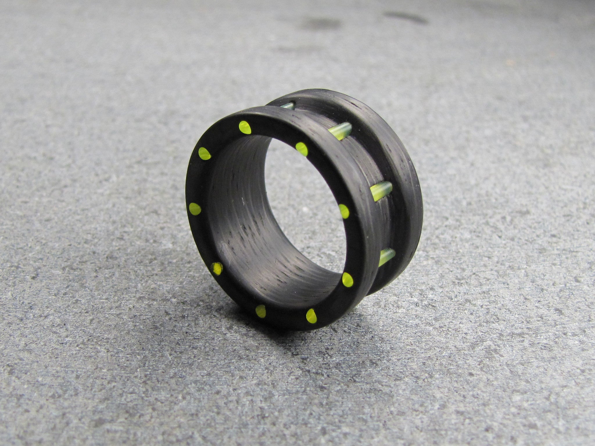 Catalyst - Carbon Fiber and Neon Green Ring – Richter Scale Rings