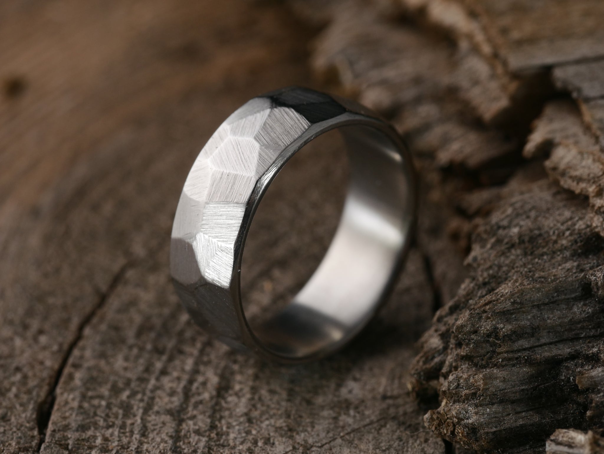 Ridge - Natural Titanium – Richter Scale Rings